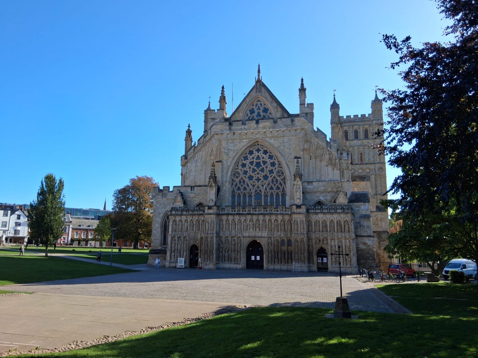 Guide to Exeter Cathedral, City of Exeter, Southwest England